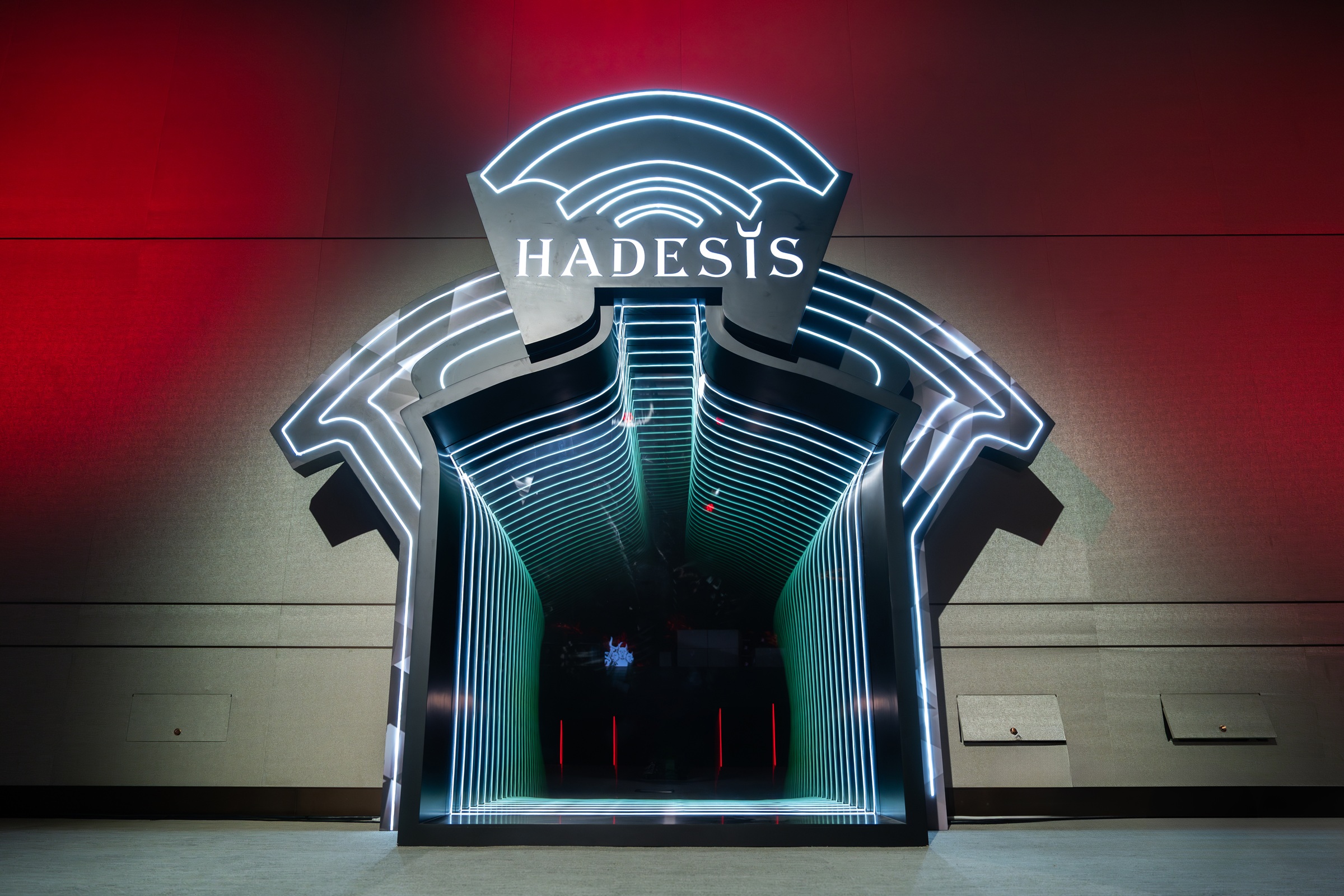 夢幻絢麗的光影殿堂 – HADESIS